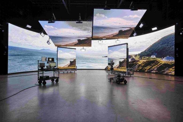 RenderStream | Real-time synchronisation between physical and virtual ...